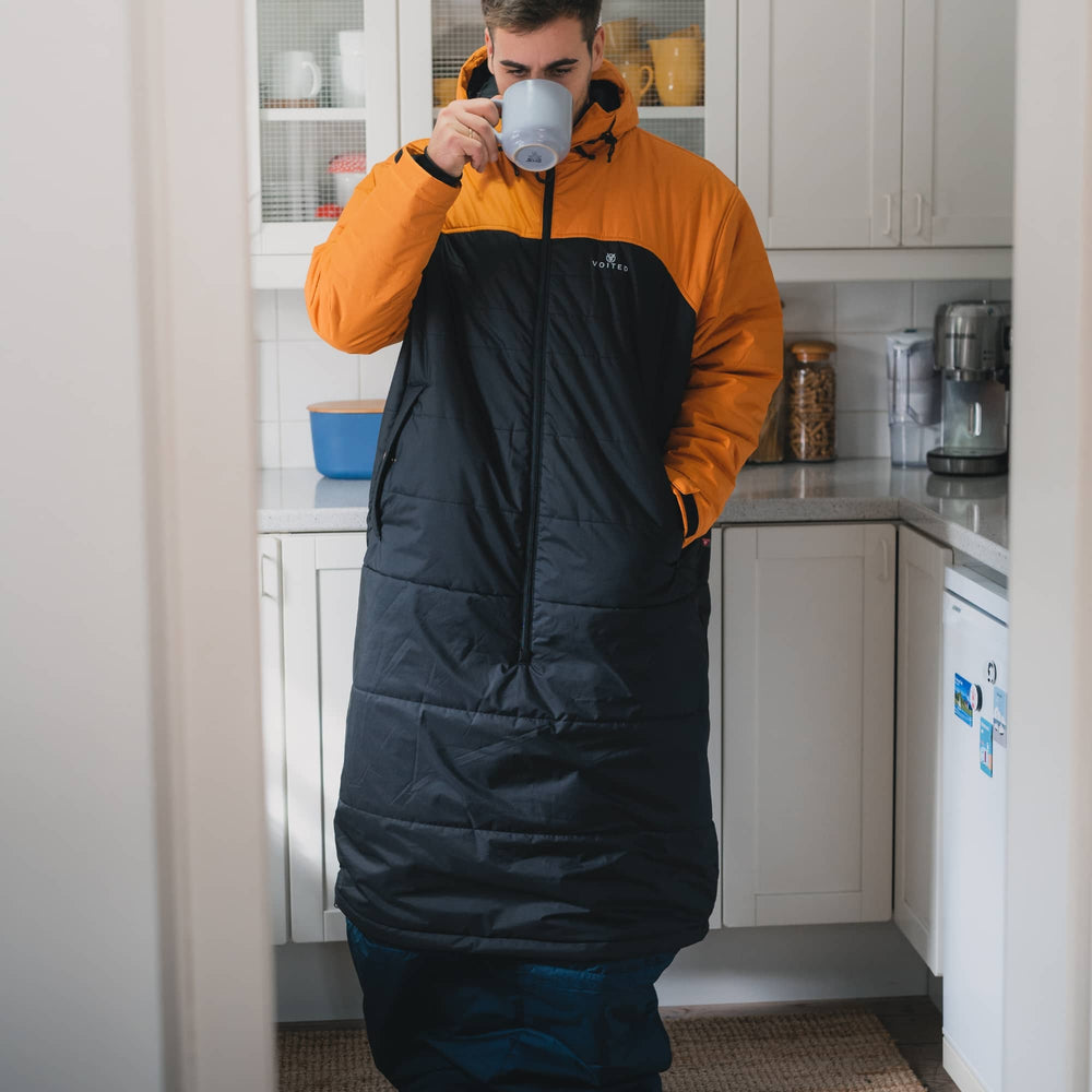 VOITED Wearable Blanket Coat & Sleeping Bag in One - Desert / Black ...